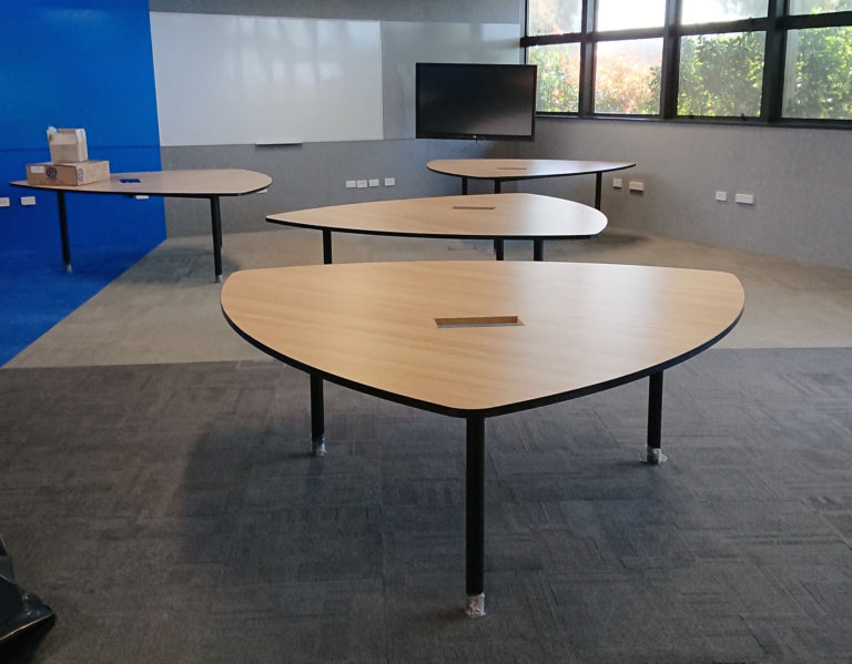 Plectrum Table - Watson Commercial